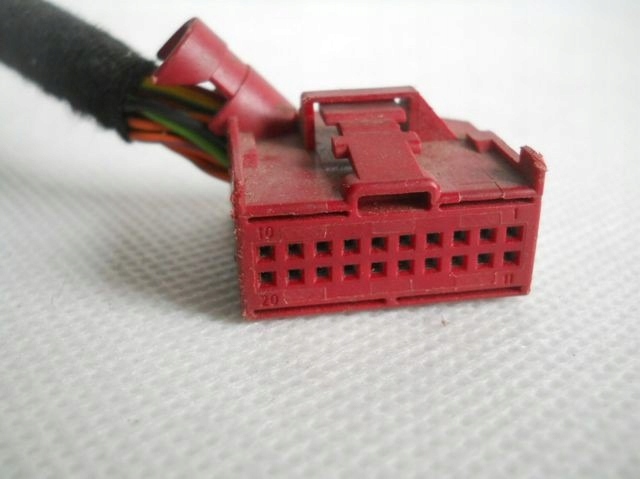 KOSTKA ELEKTRYCZNA WTYCZKA VW AUDI 8E0972420 - 13414533334 - oficjalne ...