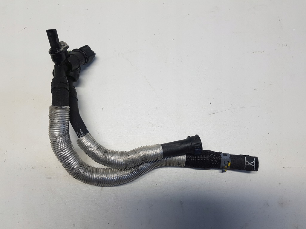 AUDI A4 B9 8W ZAWÓR PRZEWÓD WODY 059130319 - 11561075065 - oficjalne ...