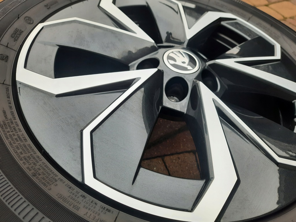 FELGI Z OPONAMI SKODA SCALA, 16', JAK NOWE - 11690862392 - oficjalne ...