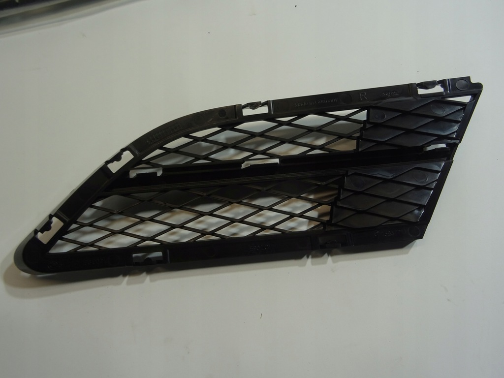 Kratka zderzaka halogenu prawa BMW E90 51117198902 - 8906370523 ...