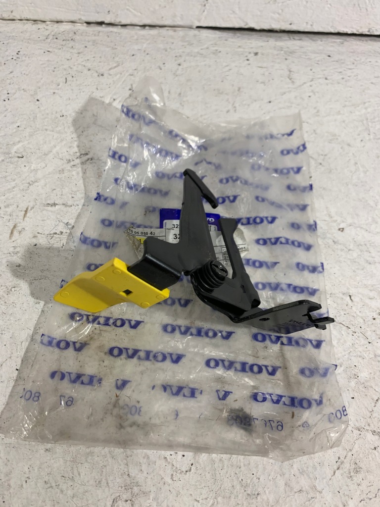 VOLVO XC40 ZAMEK RYGIEL MASKI - 12201888649 - oficjalne archiwum Allegro