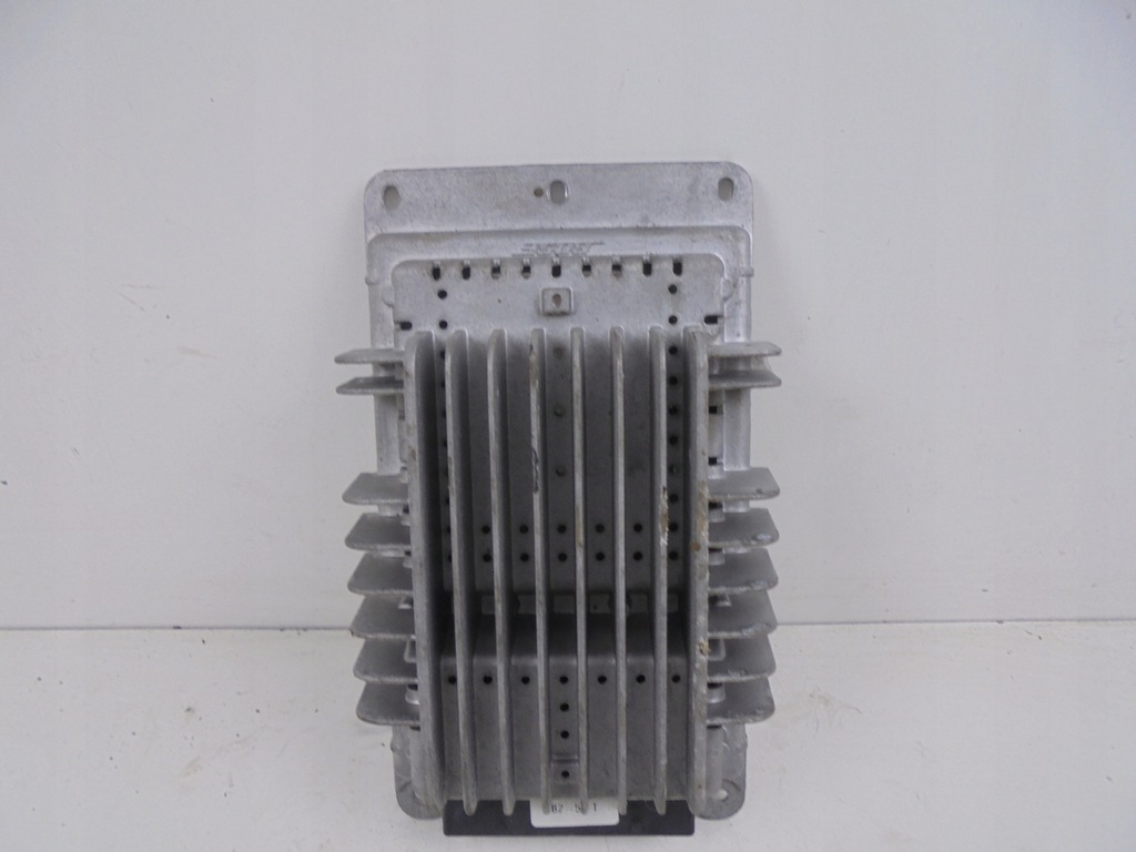 WZMACNIACZ BOSE 8P4035223 AUDI A3 8P - 10211195878 - oficjalne archiwum Allegro