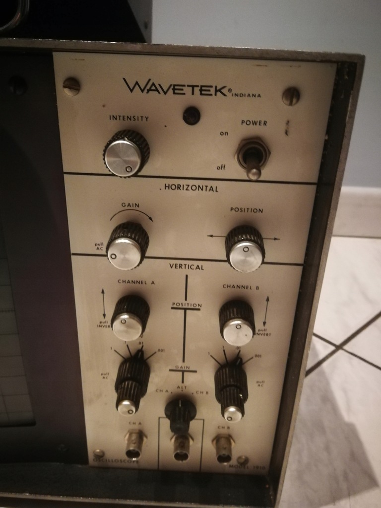 OSCYLOSKOP WAVETEK SWEEP GENERATOR 300MHz - 12780235912 - oficjalne ...
