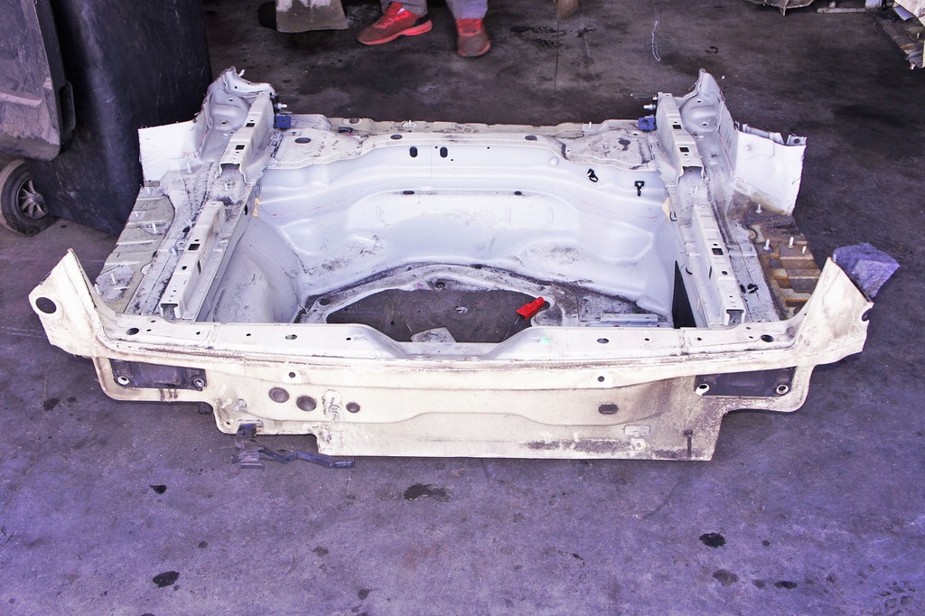 KL281 Mercedes W212 Pas Tył Tylny Kombi - 11981148890 - oficjalne ...