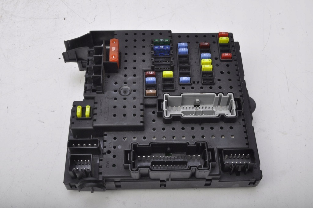 VOLVO XC90 SKRZYNKA BEZPIECZNIKÓW 31314469 - 12682979501 - oficjalne ...