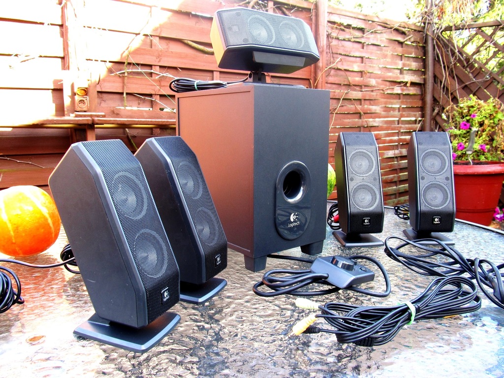 GŁOŚNIKI KOMPUTEROWE LOGITECH X-540 5.1 - 9814699516 - oficjalne ...