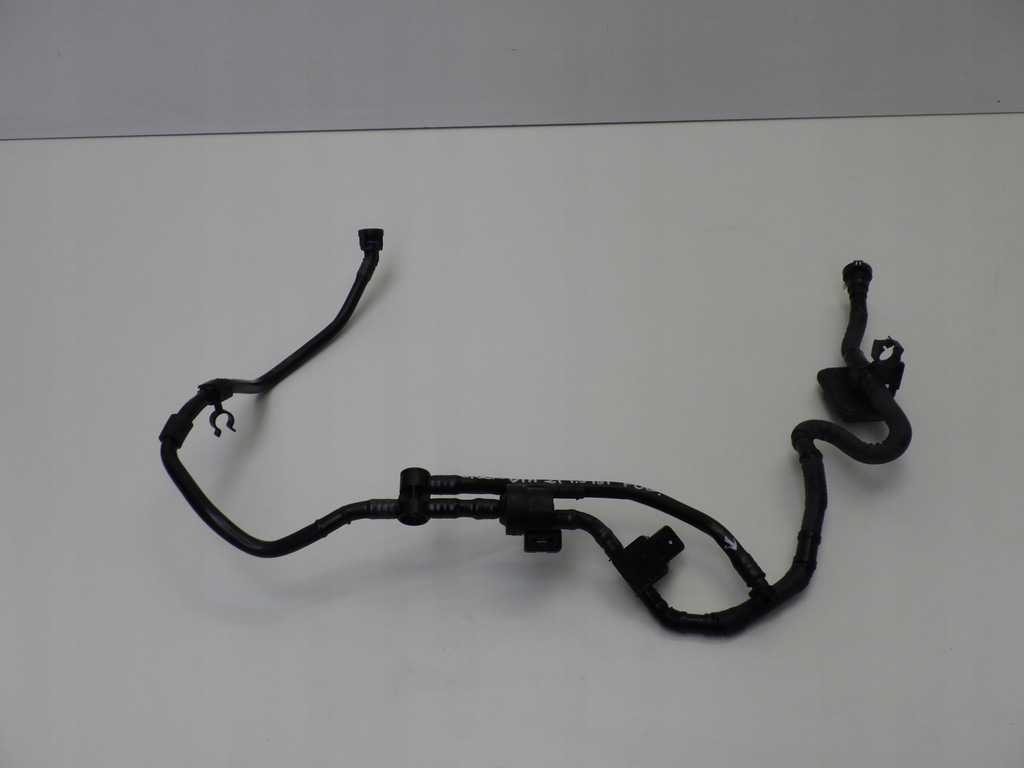 VW GOLF VIII 8 WĄŻ RURKA PALIWA CZUJNIK 05E906052 - 12725124099 ...
