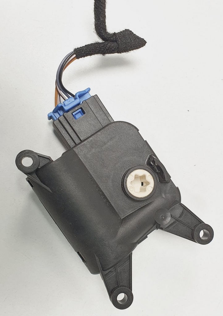 SILNICZEK NAGRZEWNICY VW PASSAT B6 0132801363 - 12641191304 - oficjalne ...