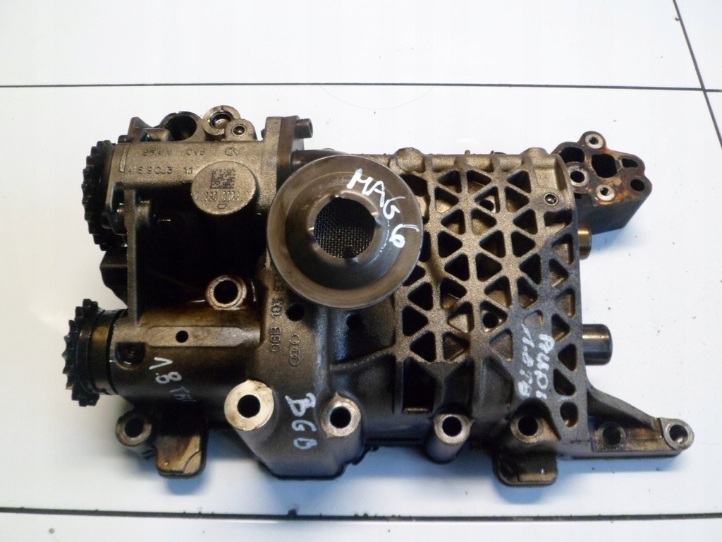 VW GOLF V 2.0TFSI OBUDOWA POMPA OLEJU 06B103535F - 14297165416 ...