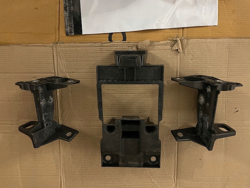 RENAULT CAPTUR II ŚLIZG MOCOWANIE W ZDERZAK PRZEDNI KOMPLET ORYGINAŁ ...