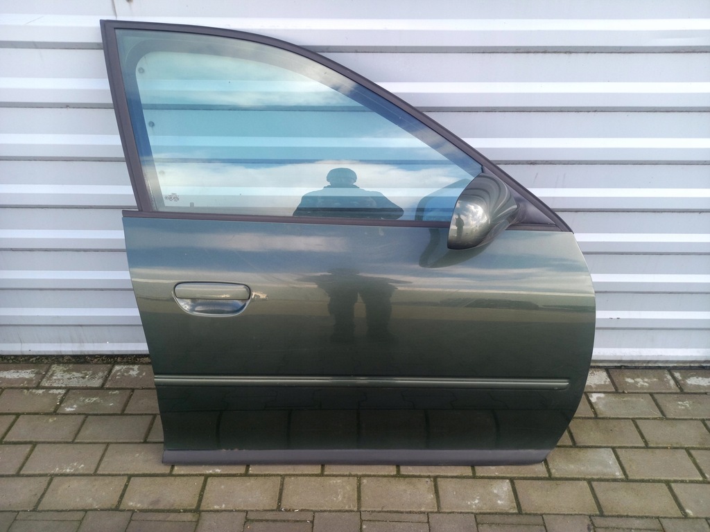 DRZWI PRAWY PRZÓD PP 5D LIFT LAKIER LY6R AUDI A3 8L 01R - 15167231455 - oficjalne archiwum Allegro