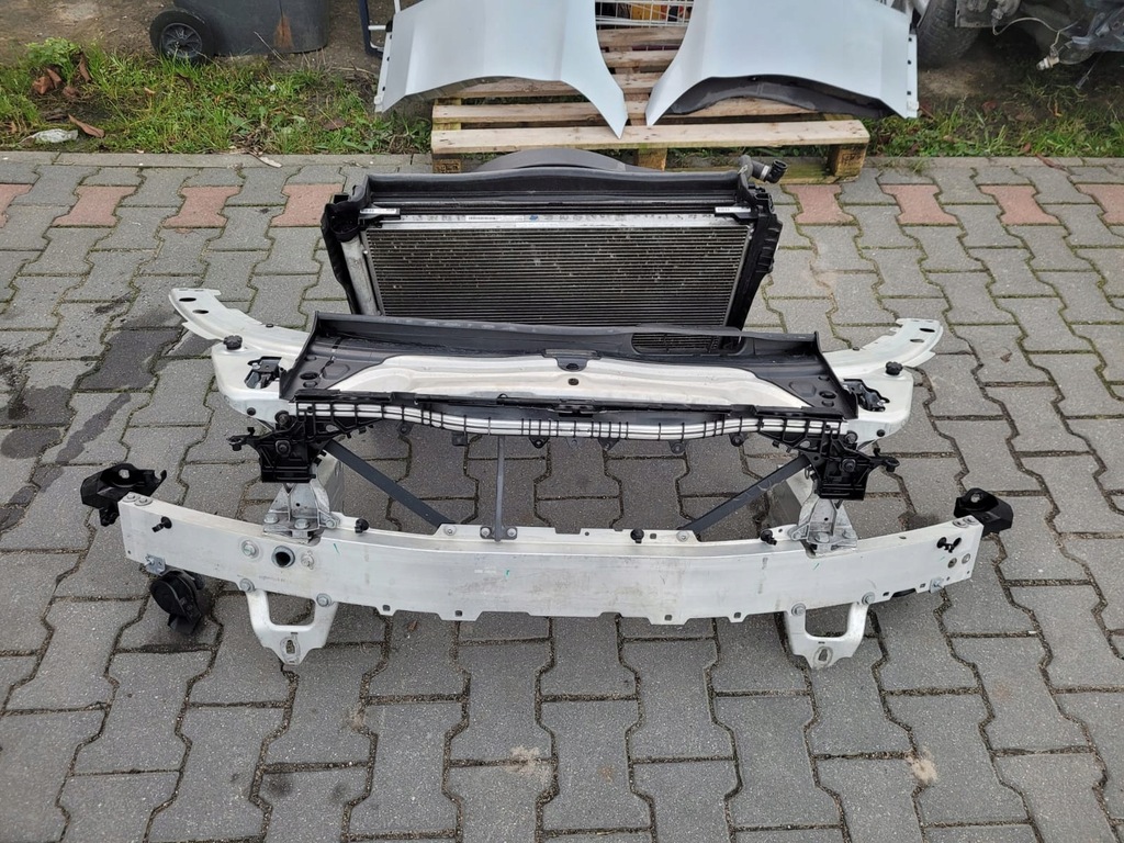 MERCEDES C W205 2.2CDI WZMOCNIENIE CHŁODNICE PAS - 14213024829 ...