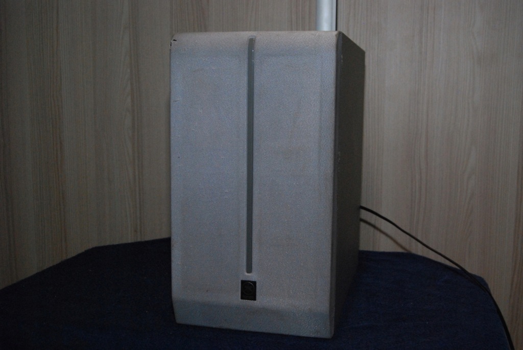 Subwoofer aktywny Yamaha SW-P270 40 W srebrny - 14908595125 - oficjalne ...