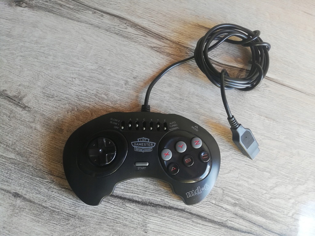 PAD do konsoli SEGA MEGA DRIVE !!! - 12586370851 - oficjalne archiwum ...