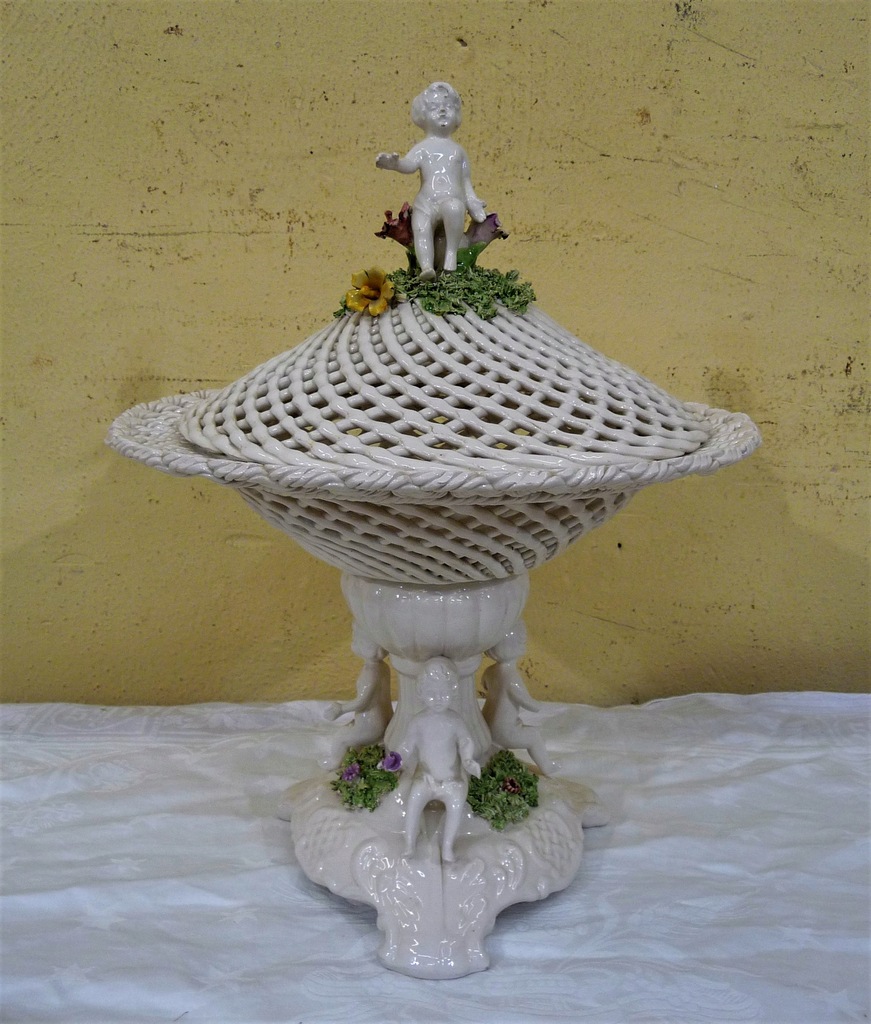 PORCELANOWA BOMBONIERA AŻUROWA WAZA wys.38cm - 9105946649 - oficjalne ... PORCELANOWA BOMBONIERA AŻUROWA WAZA wys.38cm - 9105946649 - oficjalne ...