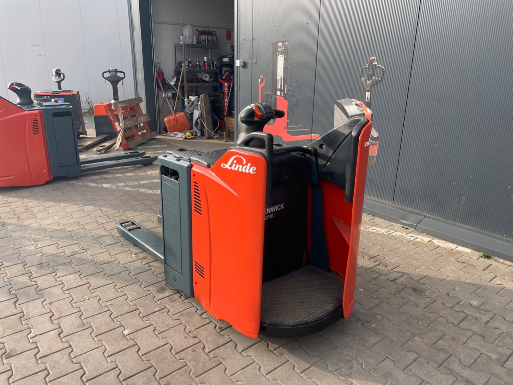 Paleciak elektryczny Linde T 20 Sp 2016r Rydwan 2T - 11816814250 ...