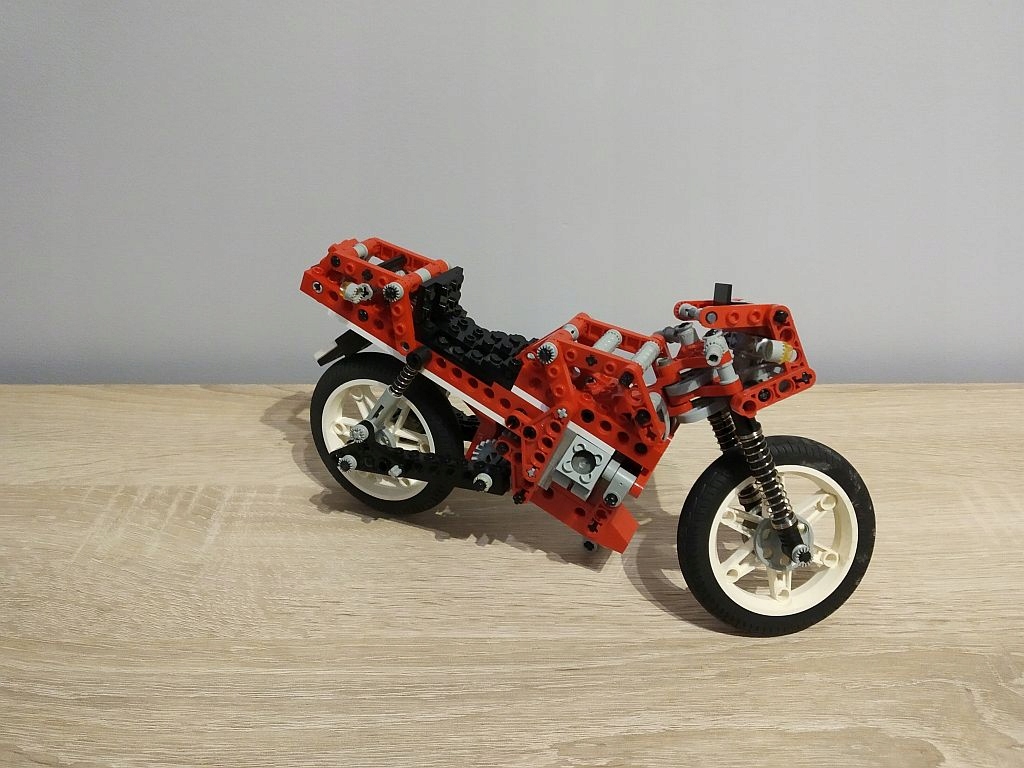 Lego 8422 Circuit Shock Racer /V-Twin Super Bike - 8760947028 ...