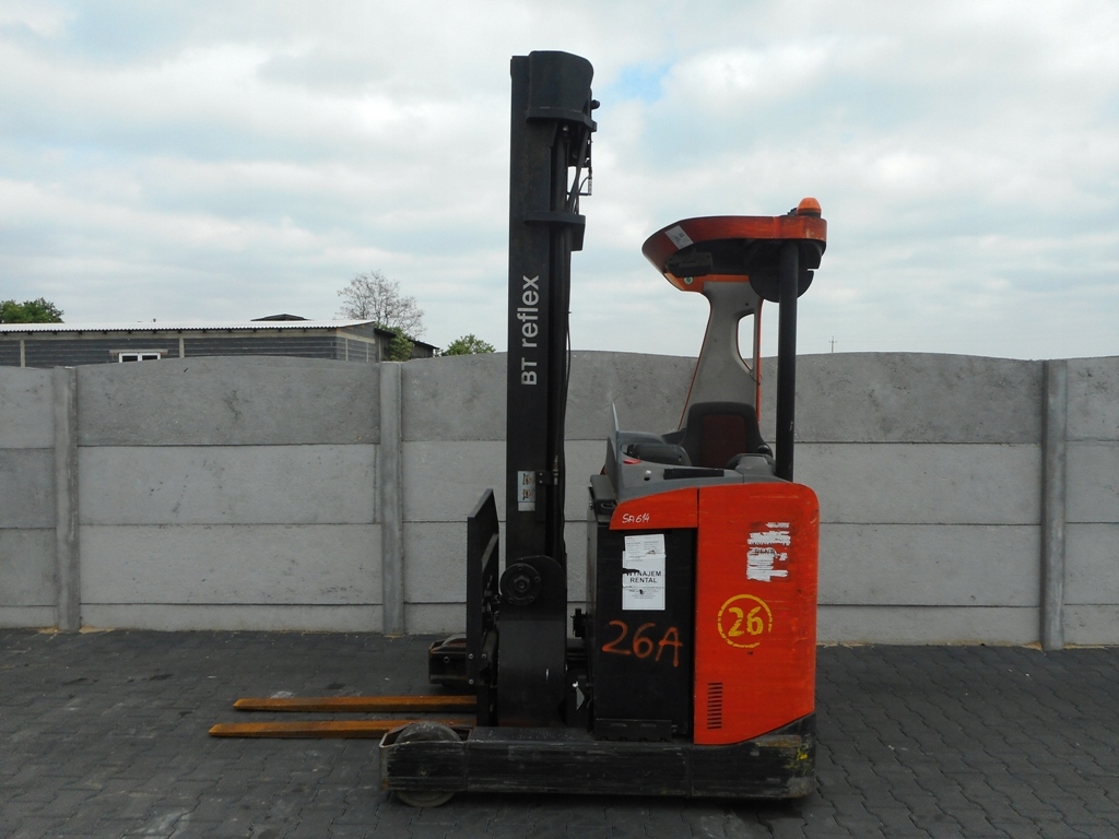 Wózek widłowy BT RRE140 Triplex Przesuw 2010 - 8086335965 - oficjalne ...