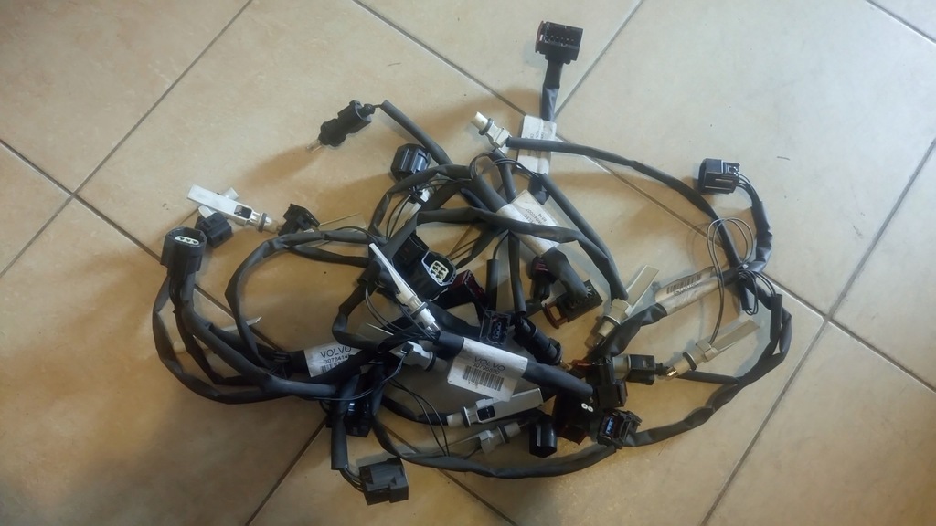 VOLVO XC90 I - INSTALACJA LAMPY ZWYKŁEJ XENON - 7480203372 - oficjalne ...