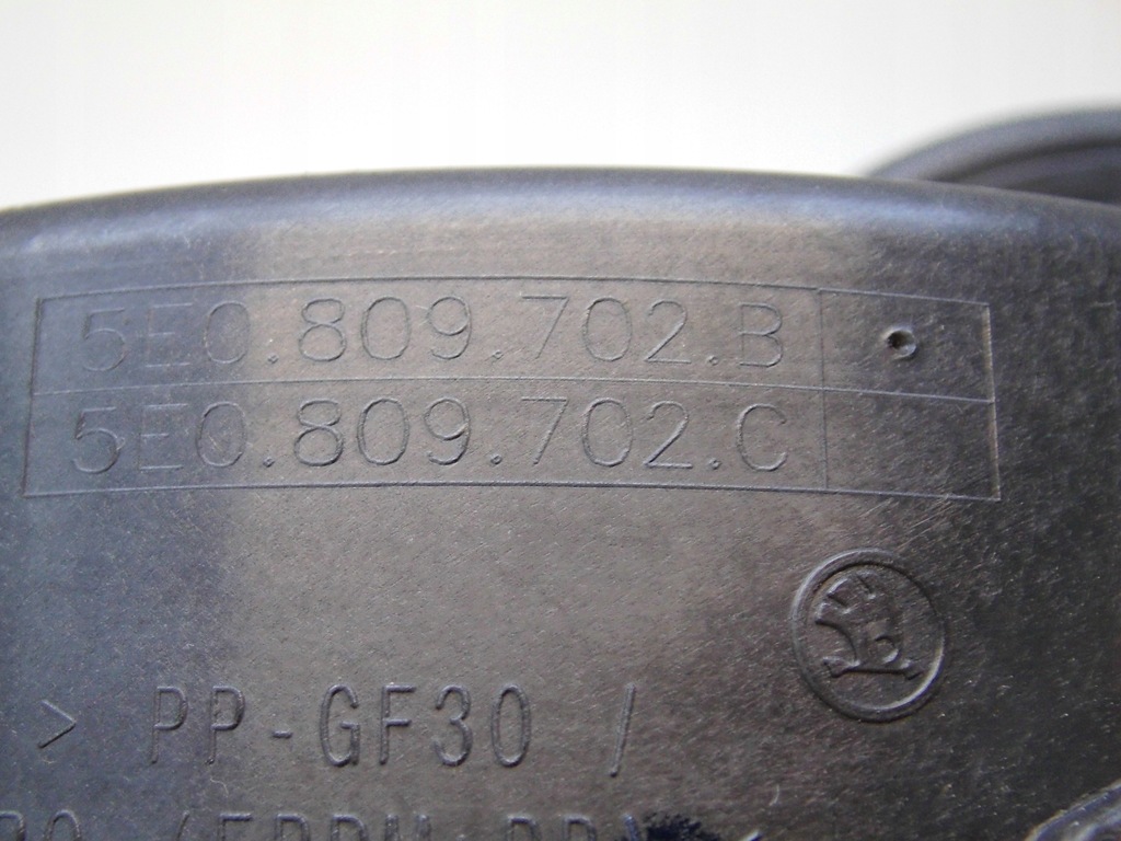 KLAPKA WLEWU PALIWA SKODA OCTAVIA III KOMBI LF9R - 8595602480 ...