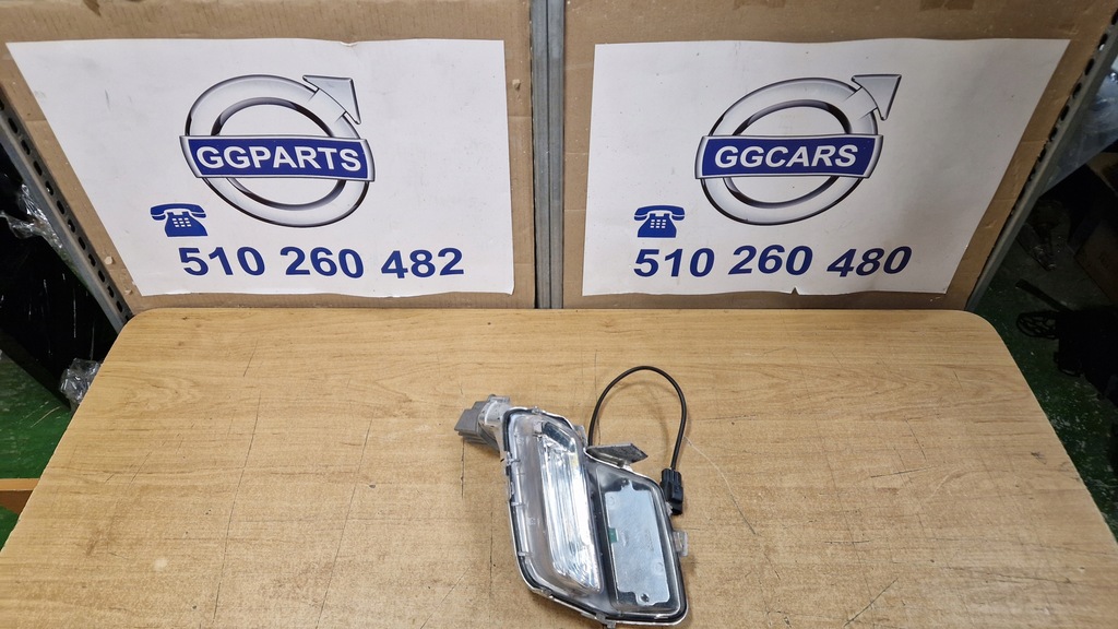 VOLVO XC60 DRL LED HALOGEN PRAWY - 13002042263 - oficjalne archiwum Allegro