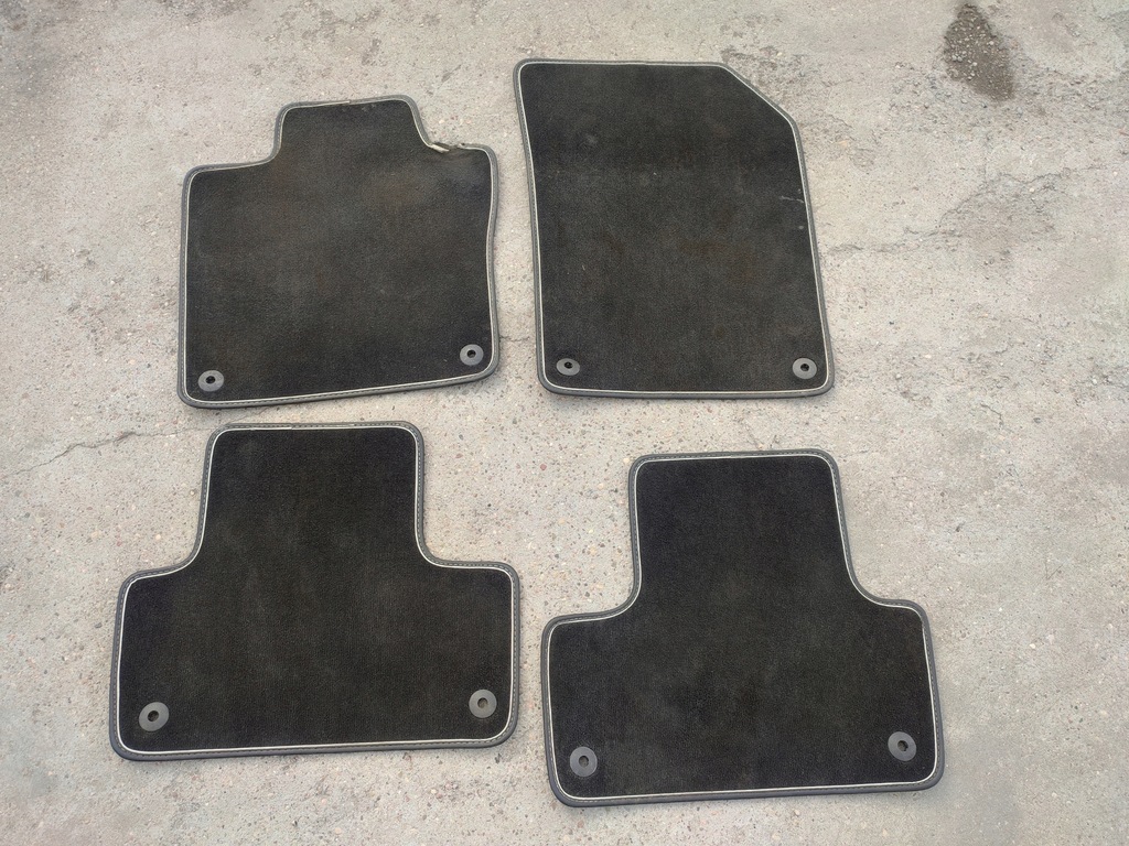 Volvo XC60 II 2018-2021 R-design dywaniki welurowe komplet dywaników ...