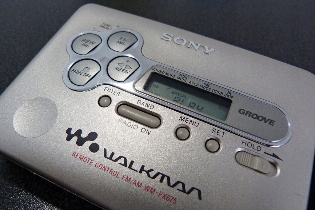 Walkman Sony WM-FX675 RADIO + AKCESORIA GŁOŚNIKI - 8878417889 - oficjalne archiwum Allegro