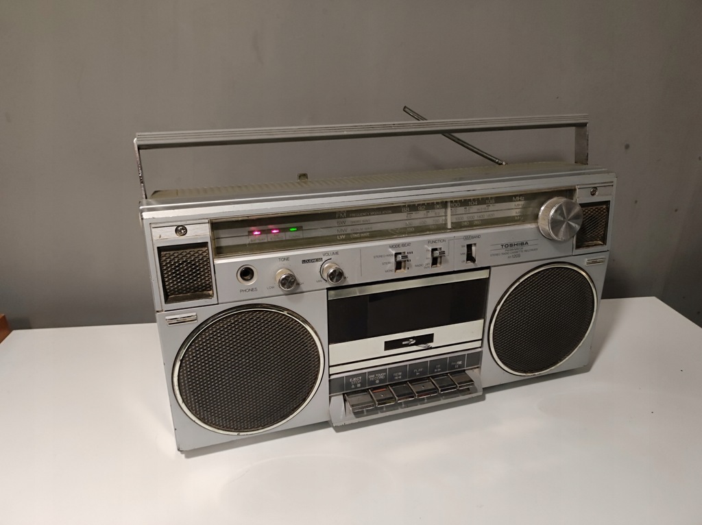 RADIOMAGNETOFON BOOMBOX =TOSHIBA RT-120S= GHETTO BLASTER VINTAGE lata 80-te - 14967737479 ...