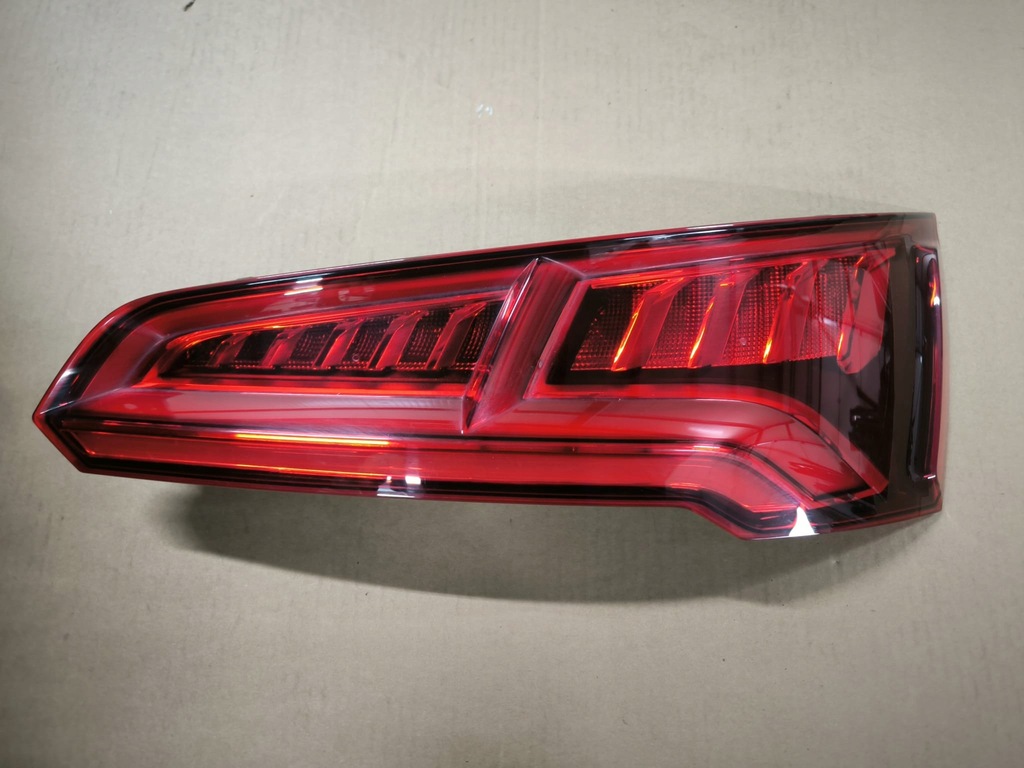 AUDI Q5 80A LAMPA TYLNA PRAWA 80A945094B MATRIX - 17046979801 ...