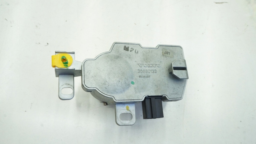 VOLVO BLOKADA KOLUMNY KIEROWNICZEJ V50 30680132 - 13559809950 ...
