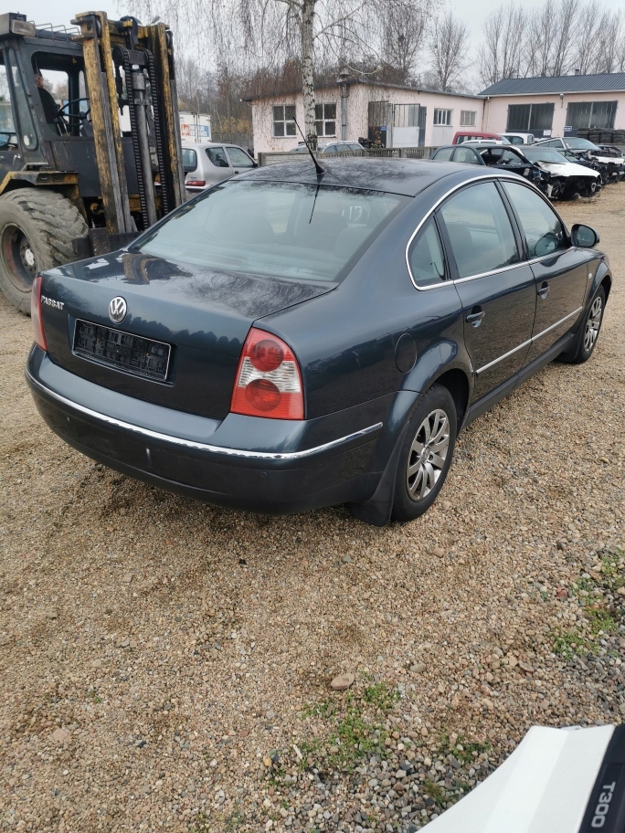 VW PASSAT B5 FL LIFT SEDAN drzwi LC7V - 11594353486 - oficjalne ...