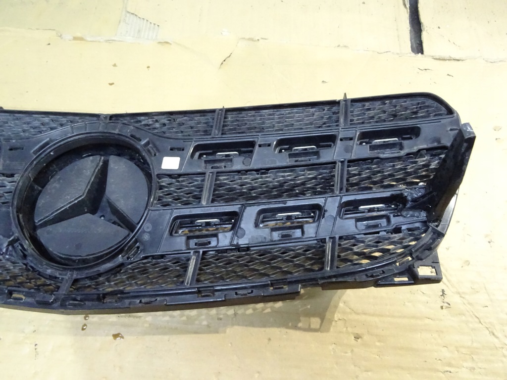 Grill Mercedes GLA Lift X156 W156 A 1568880400 - 8705375633 - oficjalne ...