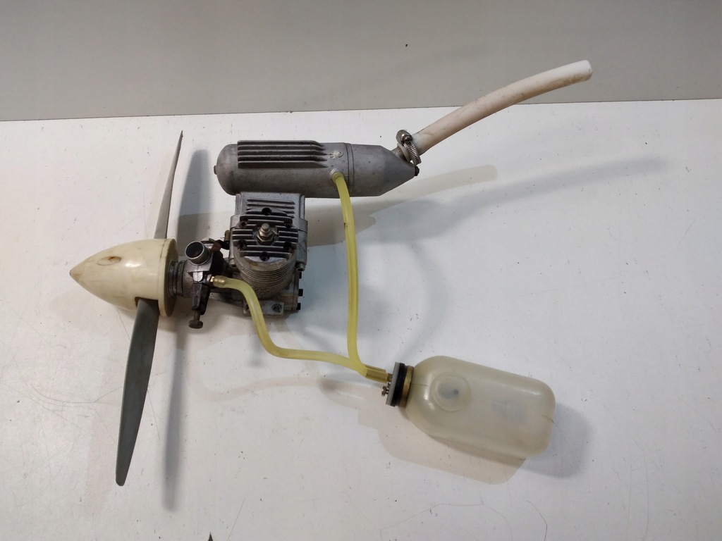 Silnik O.S. MAX SF 25 E-3030 + zbiornik - 14096921298 - oficjalne archiwum Allegro