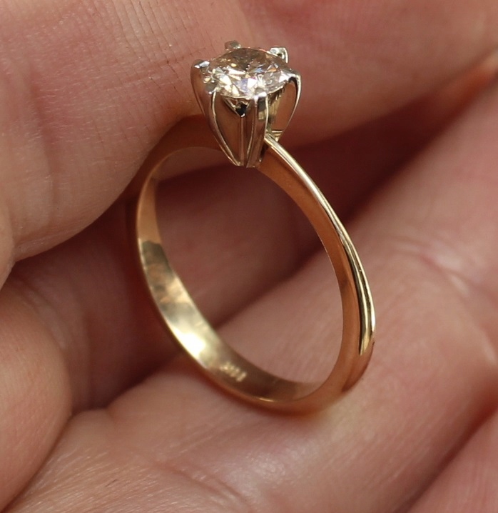 Złoty pierścionek, Brylant 0.56ct VS2,certyfikat. - 14822901537 - oficjalne archiwum Allegro