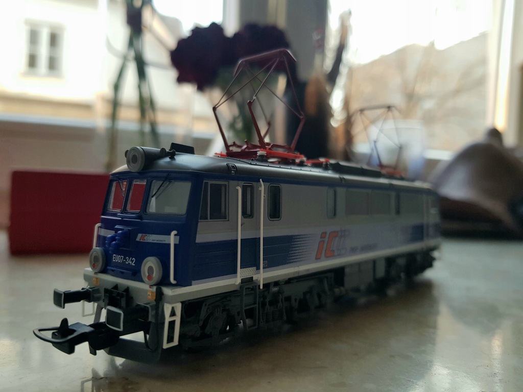 LOKOMOTYWA EU07-342 PKP IC DCC PIKO 96374 1:87 - 11894230753 - oficjalne archiwum Allegro