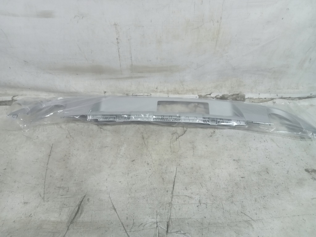 ST-309 VW GOLF VII LISTWA ZDERZAKA TYŁ 5GM807568F - 14935861678 ...