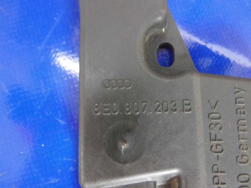 ŚLIZG BŁOTNIKA LEWY PRZÓD 8E0807203B AUDI A4 B7 - 7462277878 ...