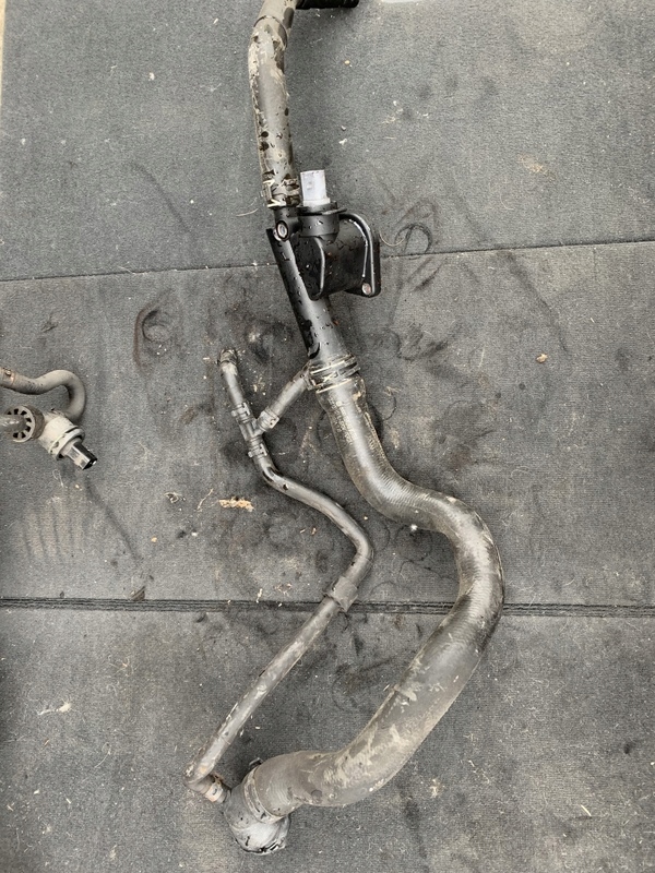 RURA RĄŻ WODY CHŁODNICY VW PASSAT B6 3C0122101R - 8369870670 ...