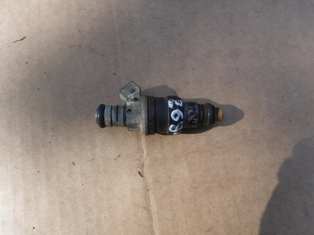 WTRYSKIWACZ WTRYSK AUDI 80 2.0B 037906031C - 13833928611 - oficjalne ...