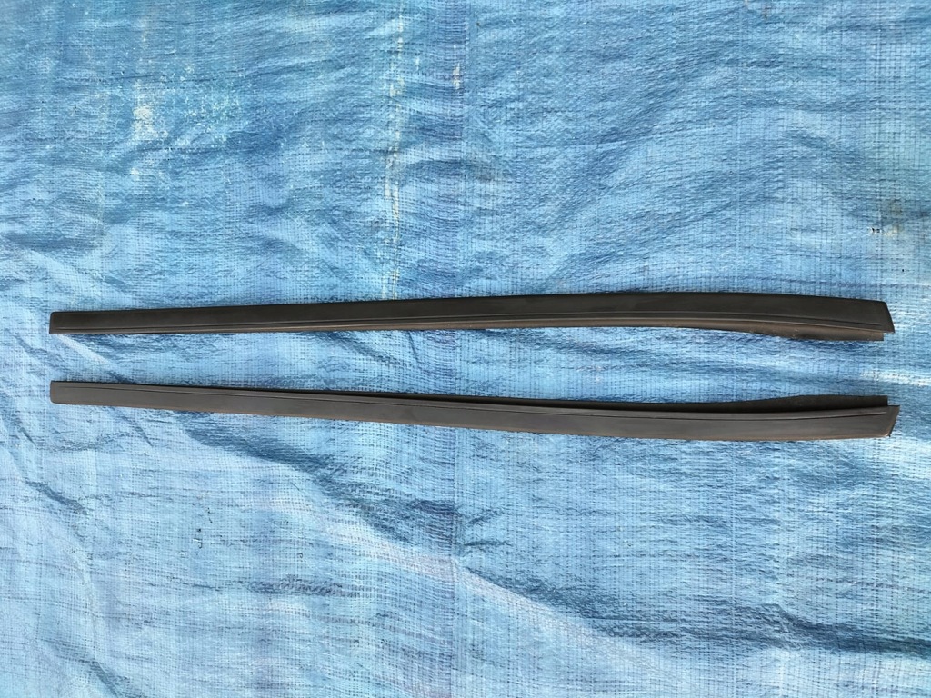 LISTWA SZYBY CZOŁOWEJ KOMPLET MERCEDES W251 - 12641154721 - oficjalne ...