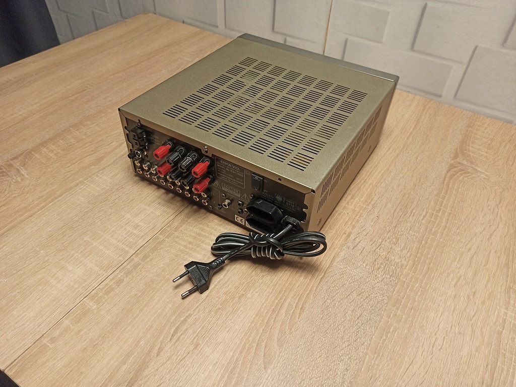 Купить Ресивер-усилитель Onkyo R-811 RDS: отзывы, фото и характеристики ...