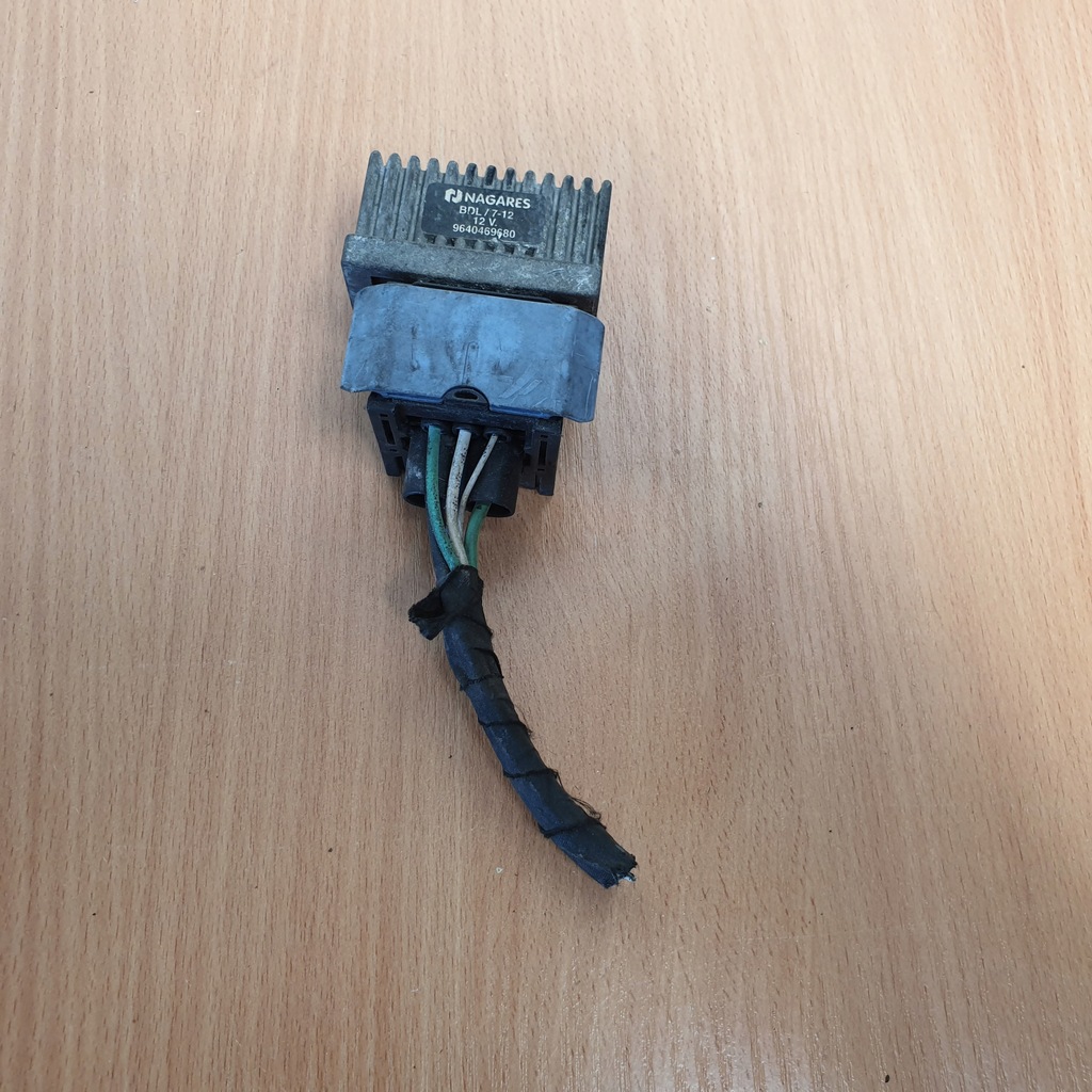 PRZEKAŹNIK ŚWIEC ŻAROWYCH 9640469680 RENAULT - 12501221732 - oficjalne ...