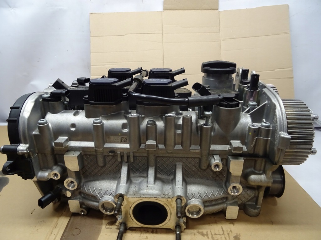 VW AUDI GŁOWICA SILNIKA KOMPLETNA 04E103469CK - 11546764912 - oficjalne ...