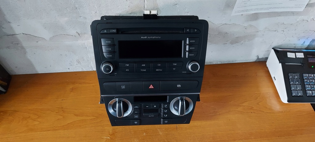 KOSZ RADIO 2DIN AUDI A3 8P LIFT KOMPLETNY - 13147696260 - oficjalne archiwum Allegro
