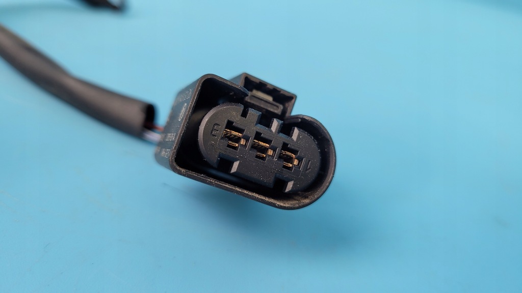 MERCEDES KOSTKA WTYCZKA 2 PIN A0235455226 - 11281209540 - oficjalne ...