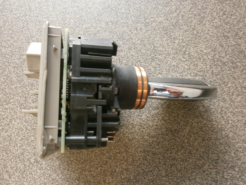 STACYJKA + KLUCZYK MERCEDES W212 A2129056901 - 7780911992 - oficjalne ...