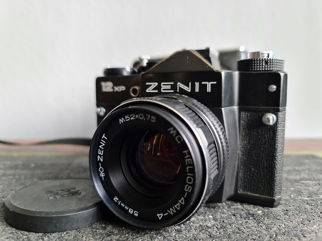 Aparat Zenit 12XP + Helios 44M-4 - 12349740708 - oficjalne archiwum Allegro