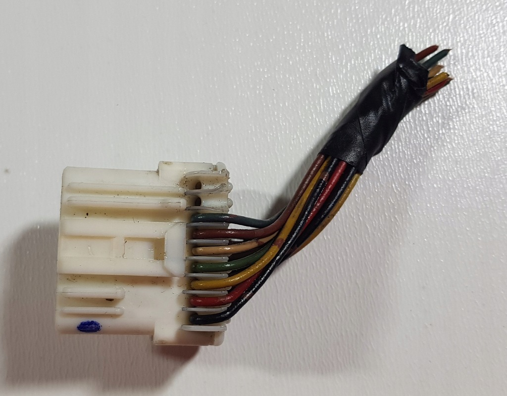 KOSTKA WTYCZKA WTYK LAMPY TYLNEJ TYŁ CITROEN C1 - 11493425052 - oficjalne archiwum Allegro