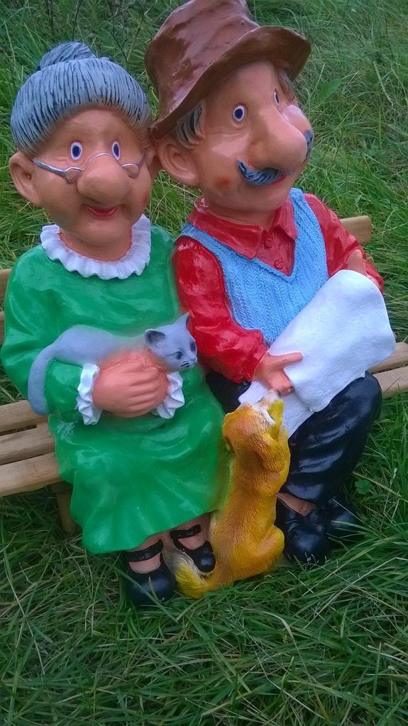 BABCIA Z DZIADKIEM NA ŁAWCE 50 CM - 10428332743 - oficjalne archiwum Allegro