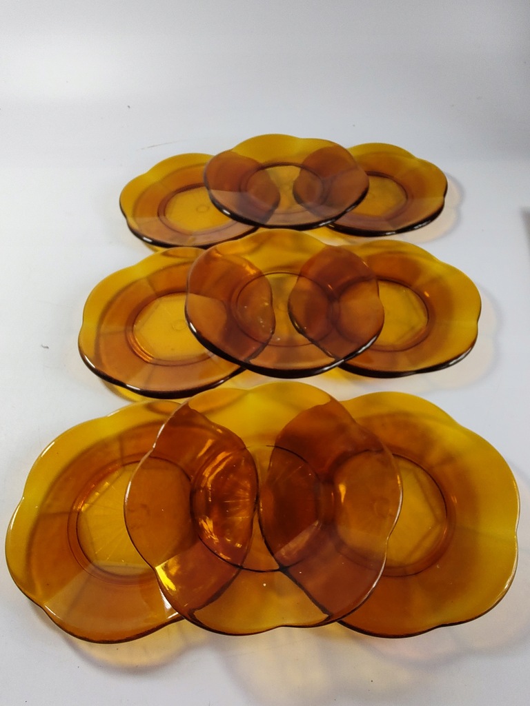 Talerzyki deserowe szkło miodowe PRL - 12442402677 - oficjalne archiwum Allegro